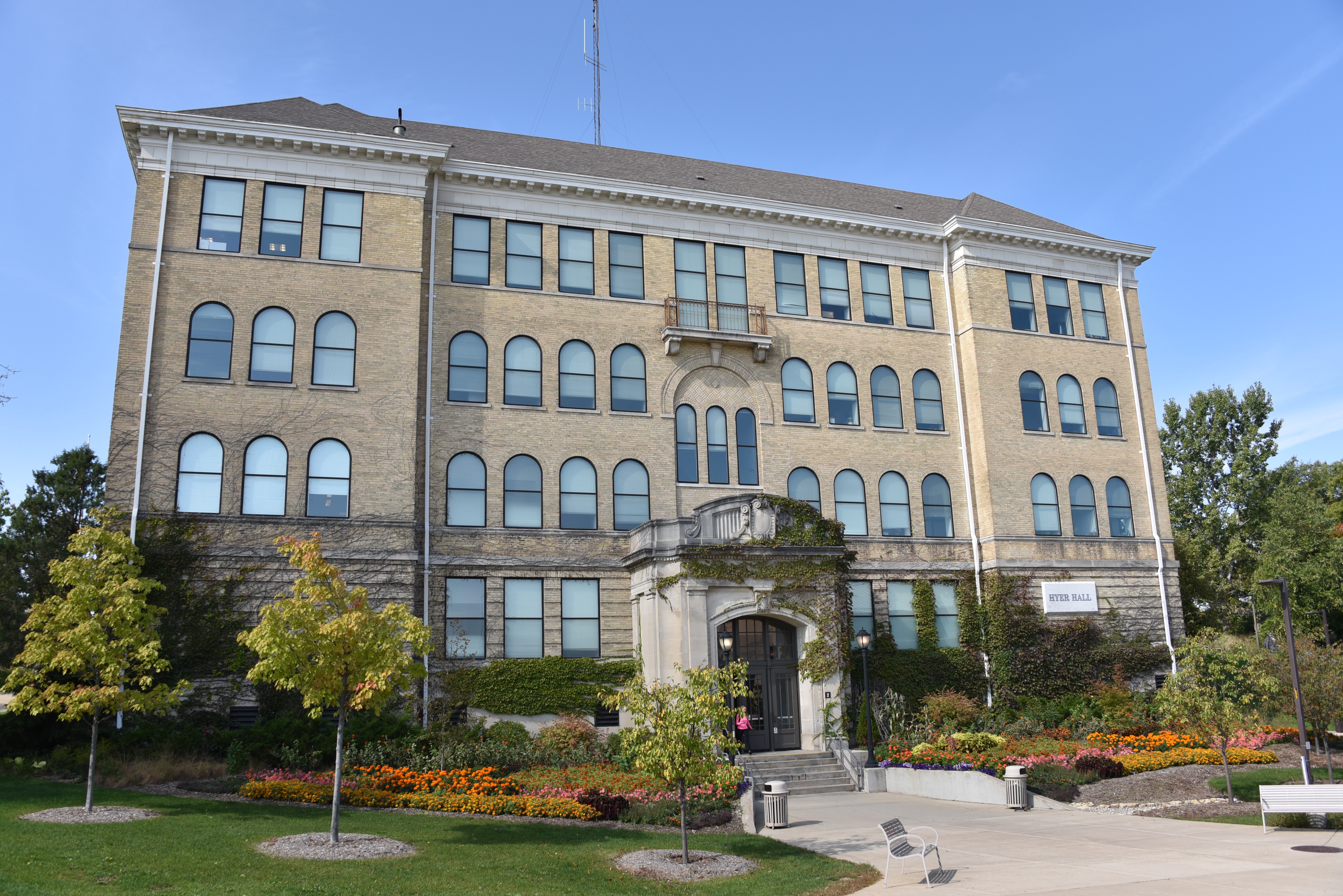 University of Wisconsin Milwaukee - Admission Requirements, SAT, ACT ...